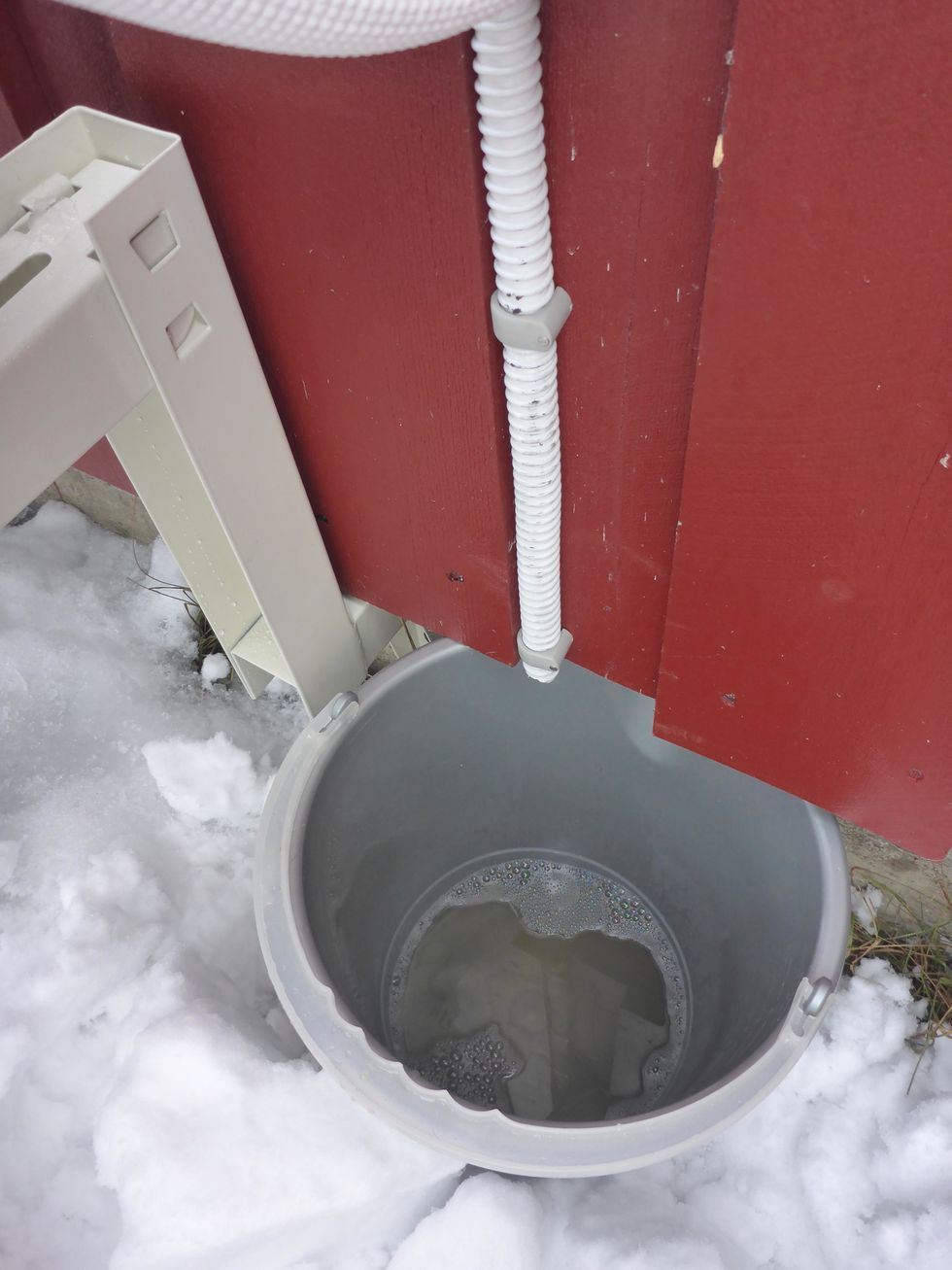 How to clean an indoor ac unit - B+C Guides