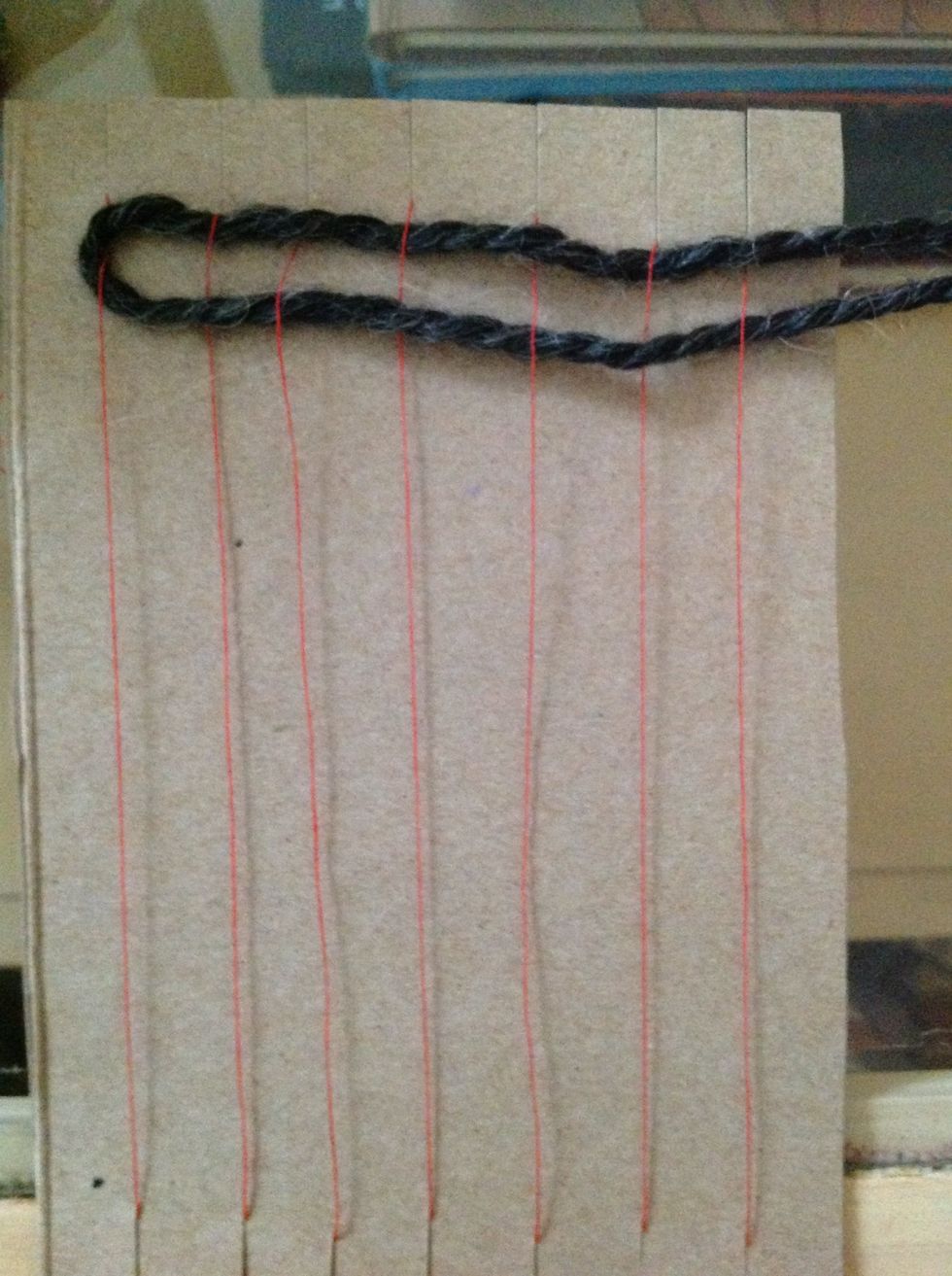 How to weave on cardboard loom - B+C Guides