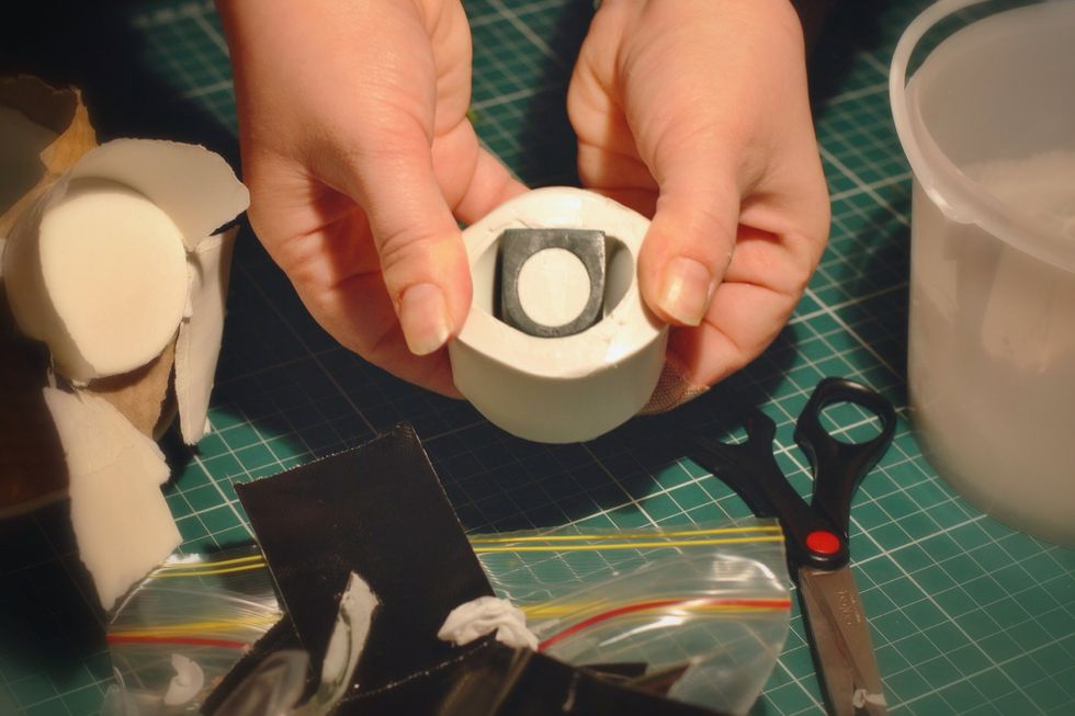 How to make a silicone casting mould - B+C Guides