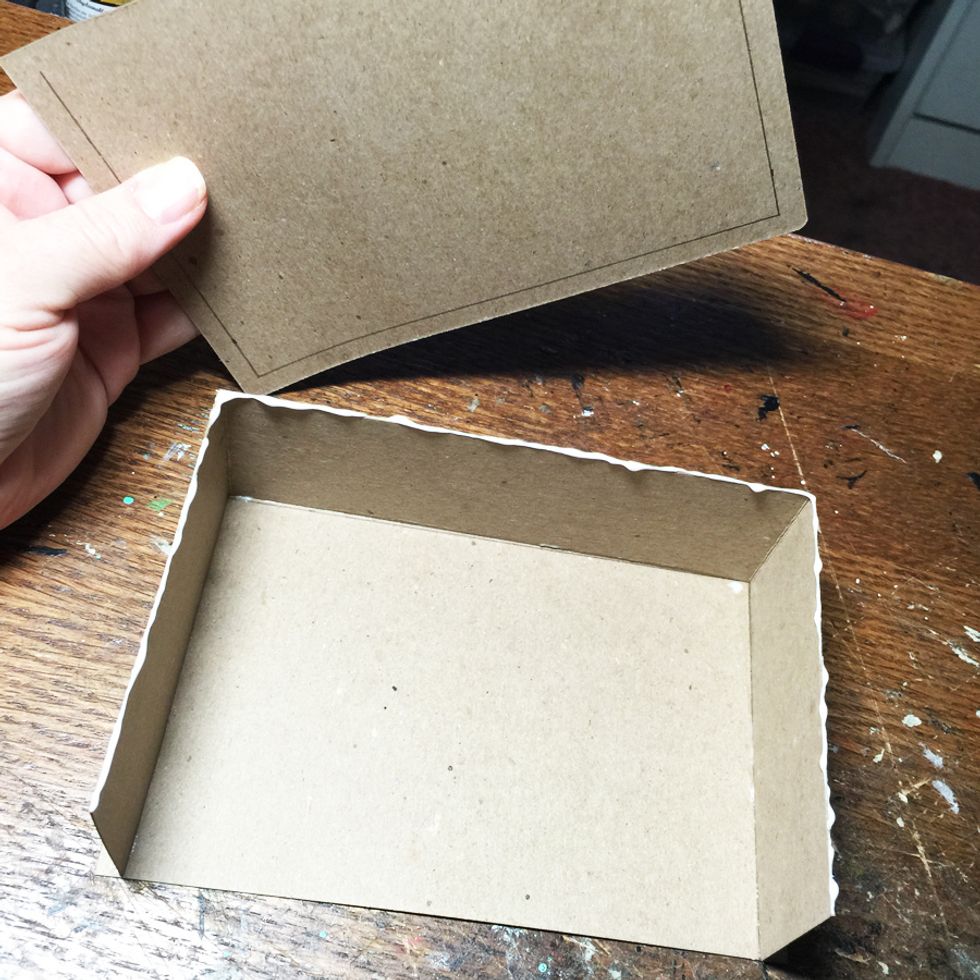 How to assemble a secret spell book box - B+C Guides