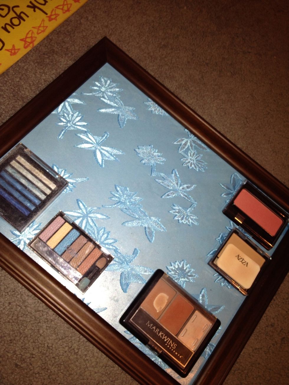 How to make a cute magnetic makeup board! - B+C Guides