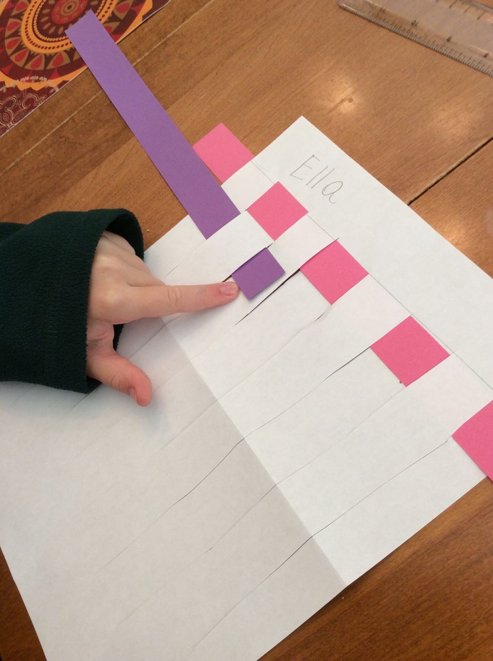 How to make a paper weaving - B+C Guides