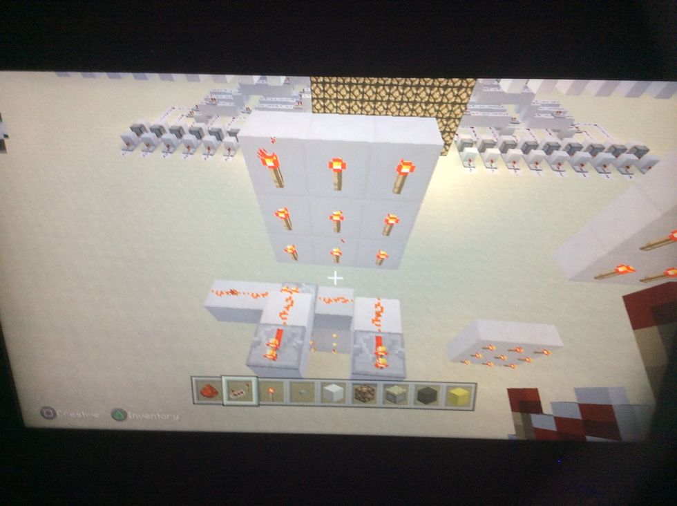 How to create a minecraft redstone screen - B+C Guides