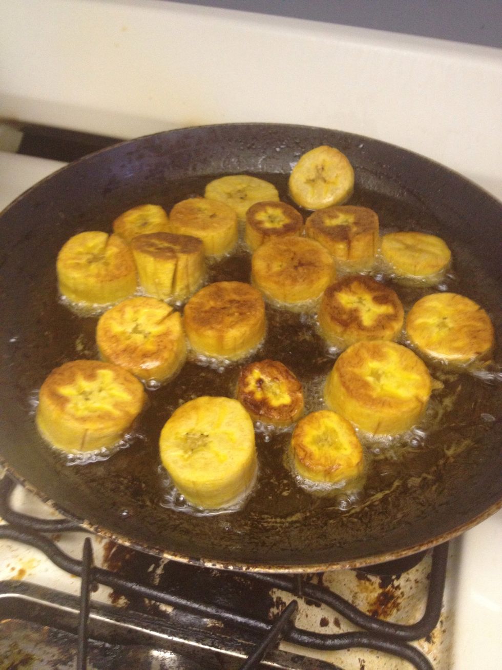 How to make puerto rican garlic chicken stuffed mofongo - B+C Guides