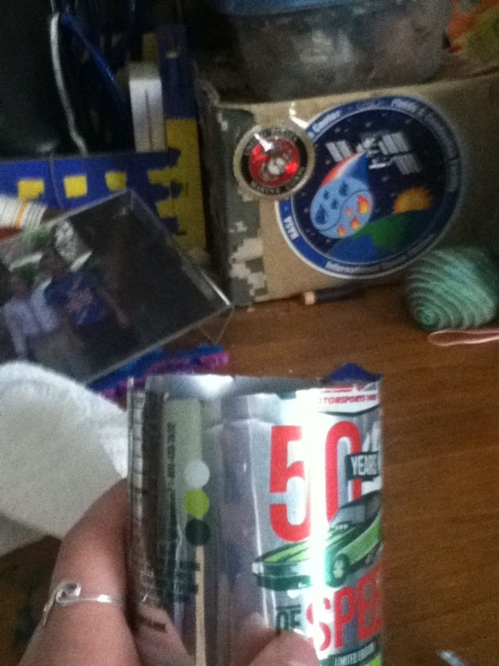 How to make origami out of a soda can - B+C Guides