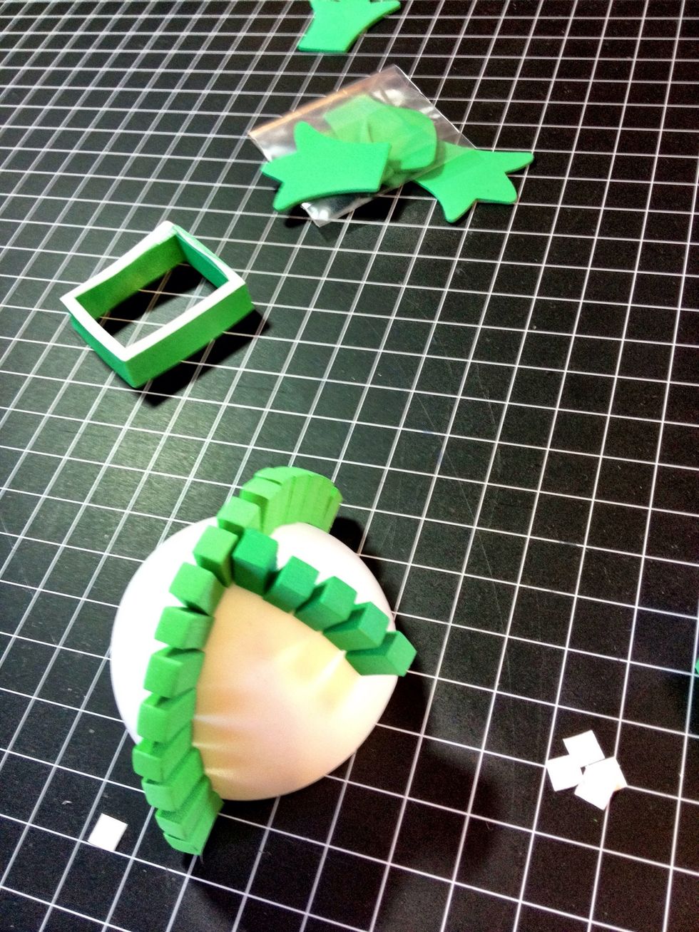 How to make a turtle out of foam - B+C Guides