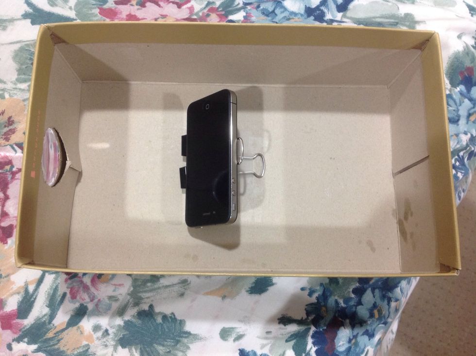 How to make a shoebox projector - B+C Guides