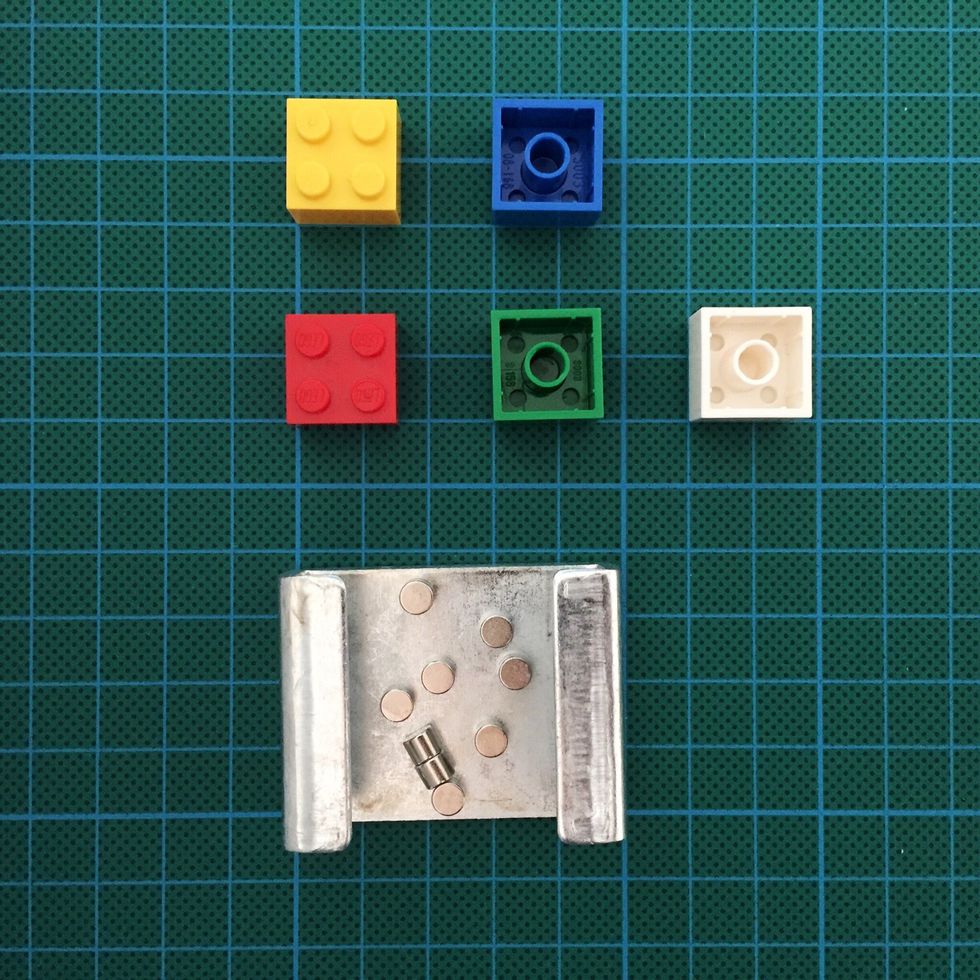 How to make lego fridge magnets - B+C Guides