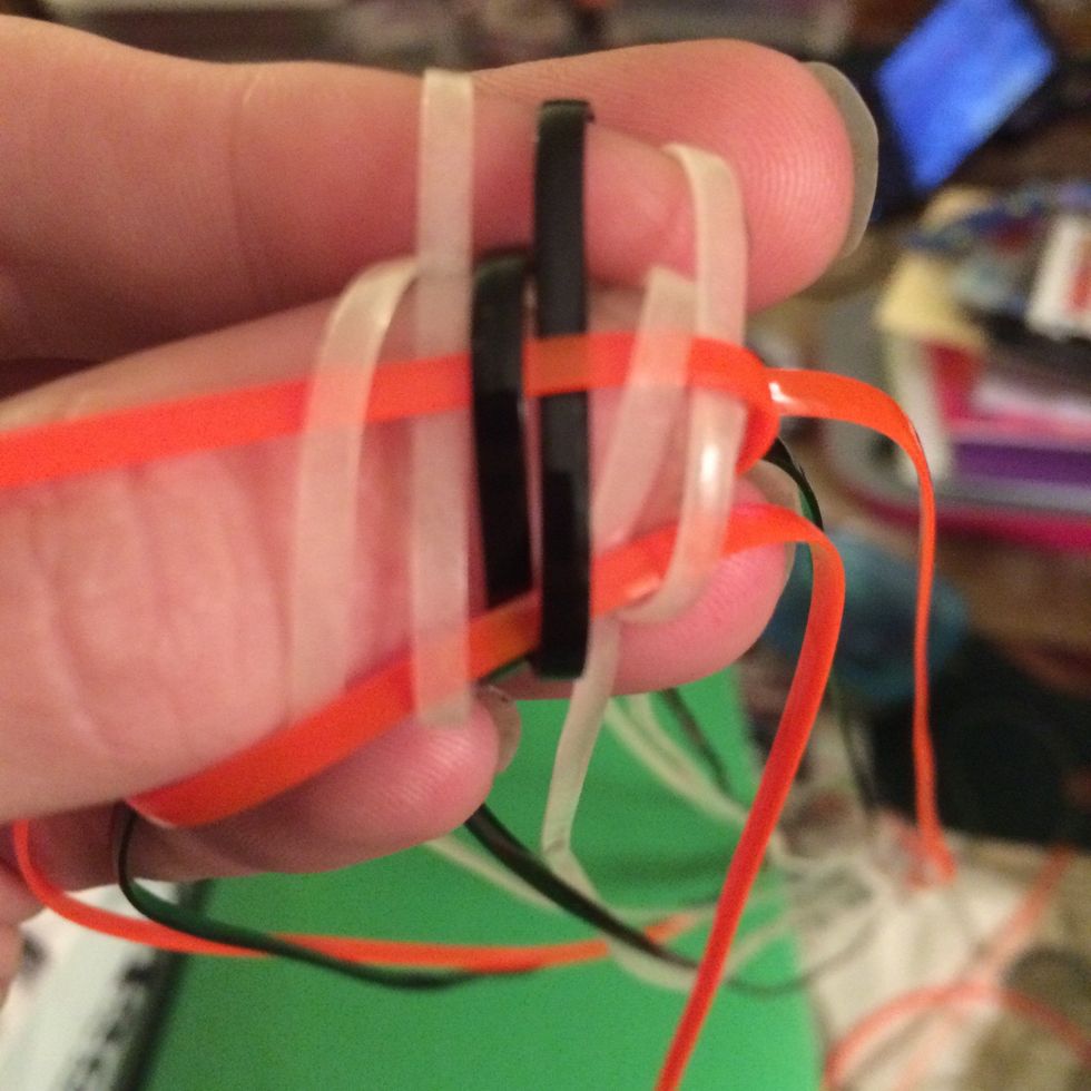 How to make a big lanyard - B+C Guides