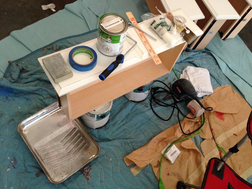 How to paint drawers - B+C Guides