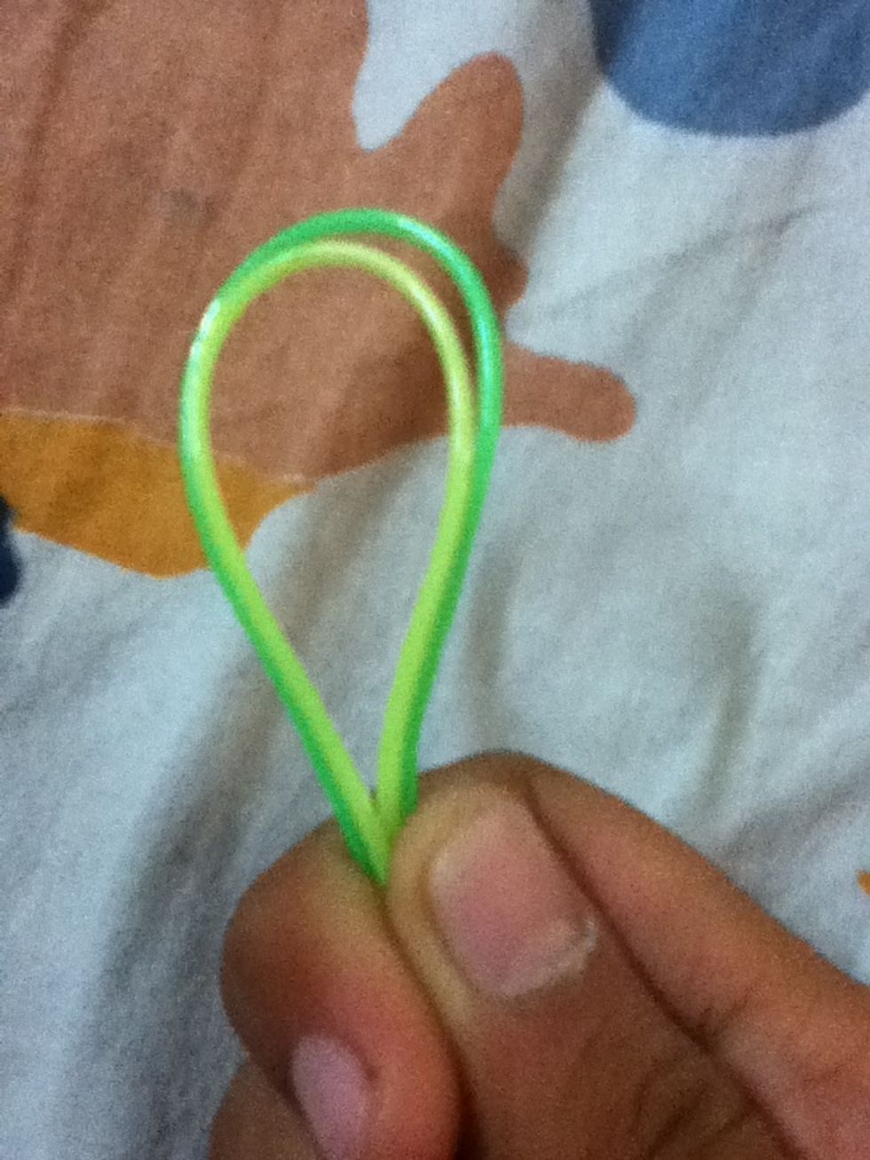 How to make a spiral knot with scooby strings - B+C Guides