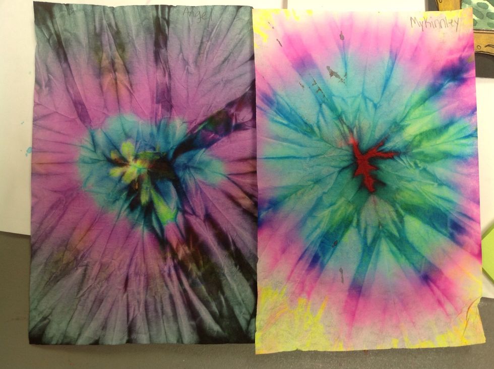 How to tie-dye color diffusing paper - B+C Guides