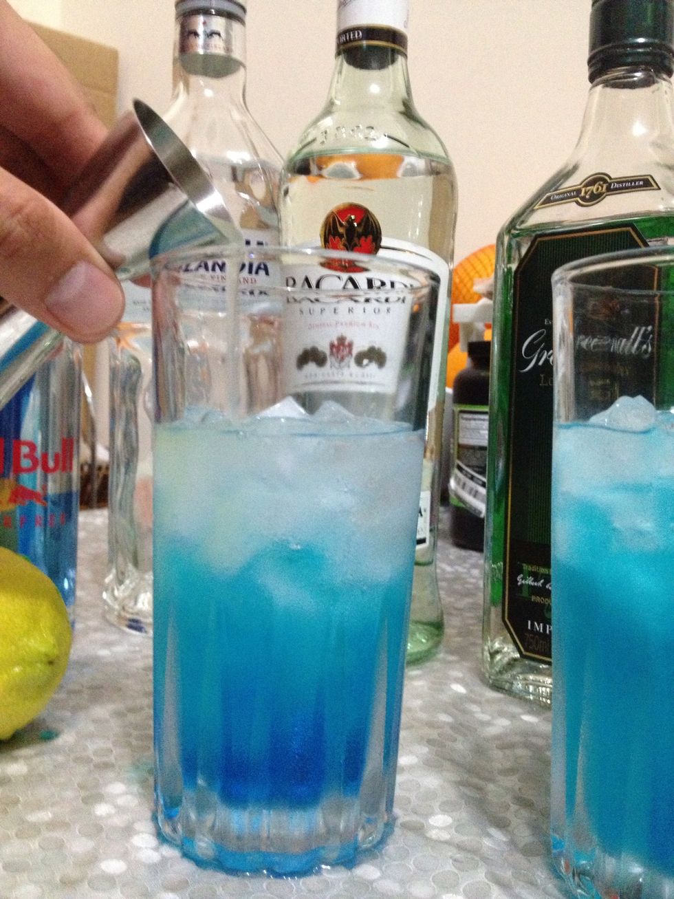 How to make a bullfrog cocktail - B+C Guides