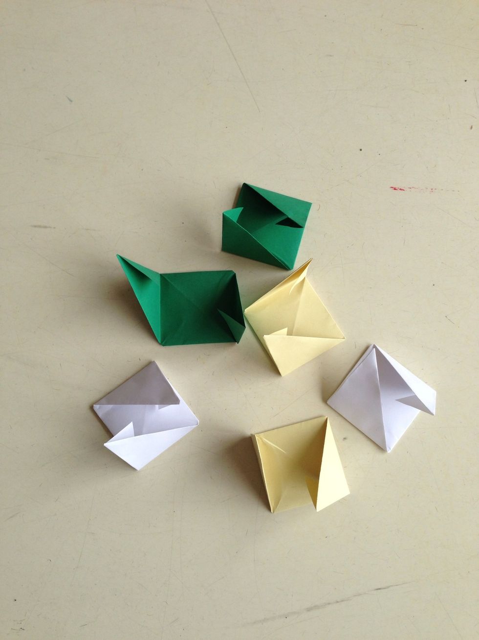 How to create paper cubes - B+C Guides