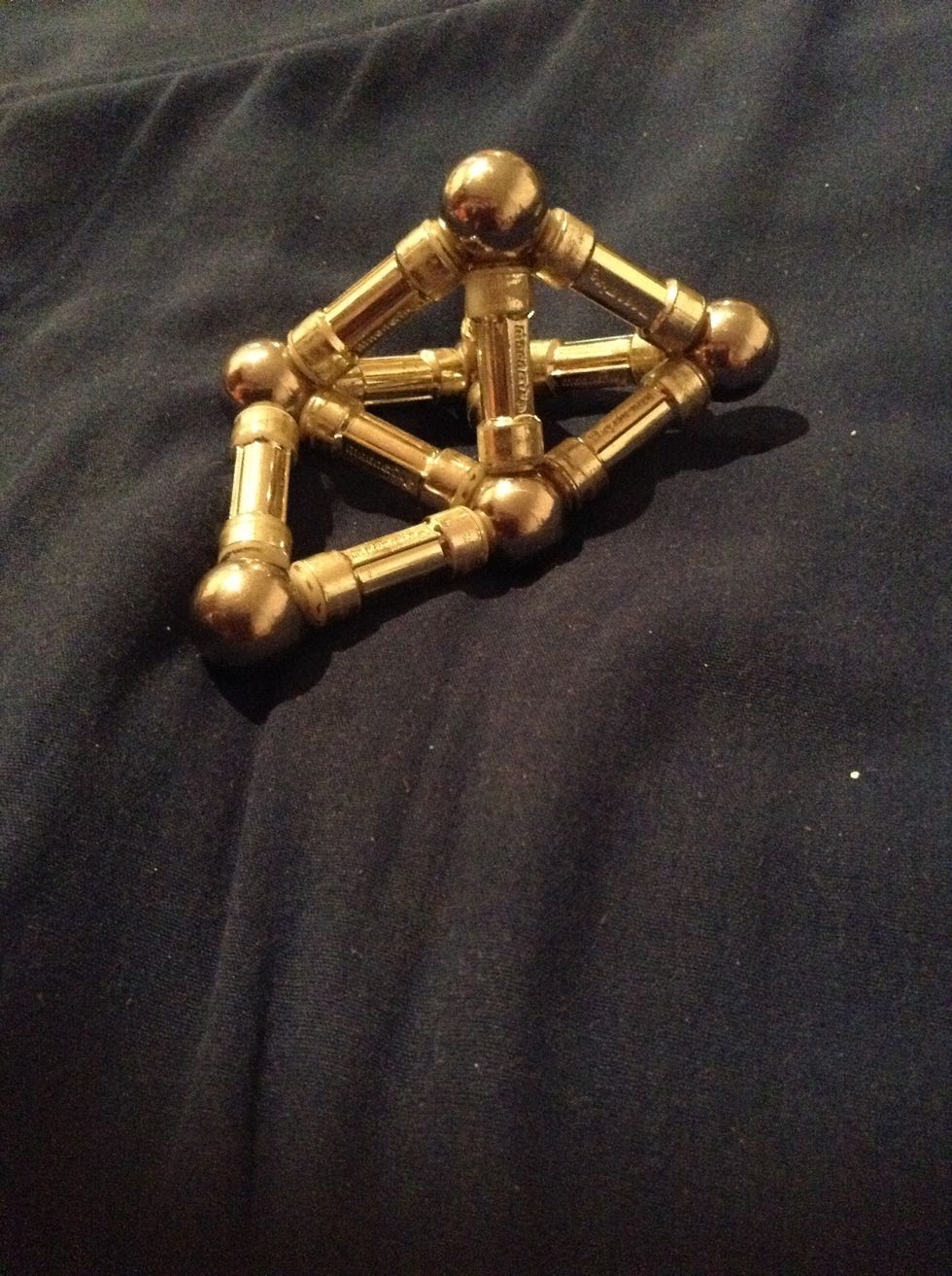 How to make a prisma with magnetix - B+C Guides