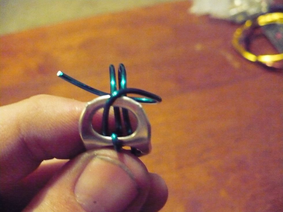 How to make a soda tab ring - B+C Guides