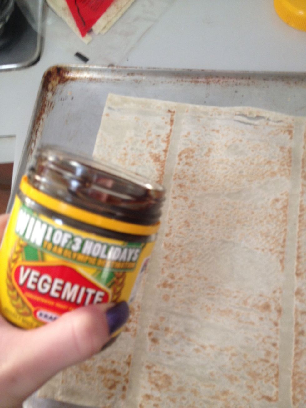 How to make easy vegemite chips! - B+C Guides
