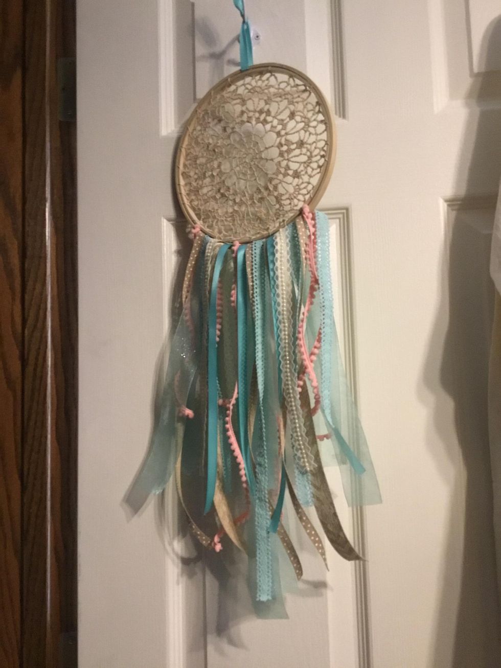 How to make a dream catcher - B+C Guides