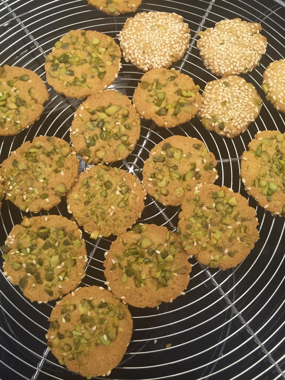 How to make 'baraziq' double faced cookies 🇸🇾 - B+C Guides