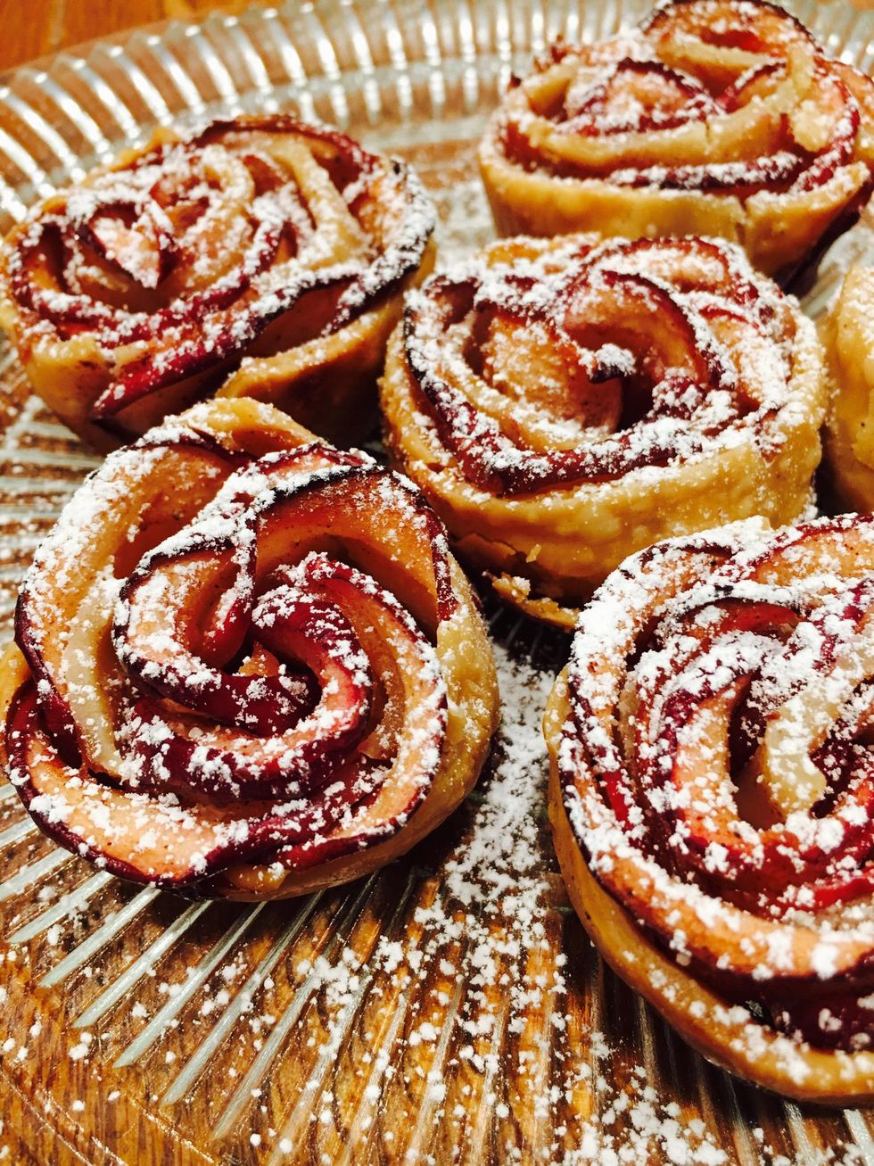 How to make apple pie rosettes - B+C Guides