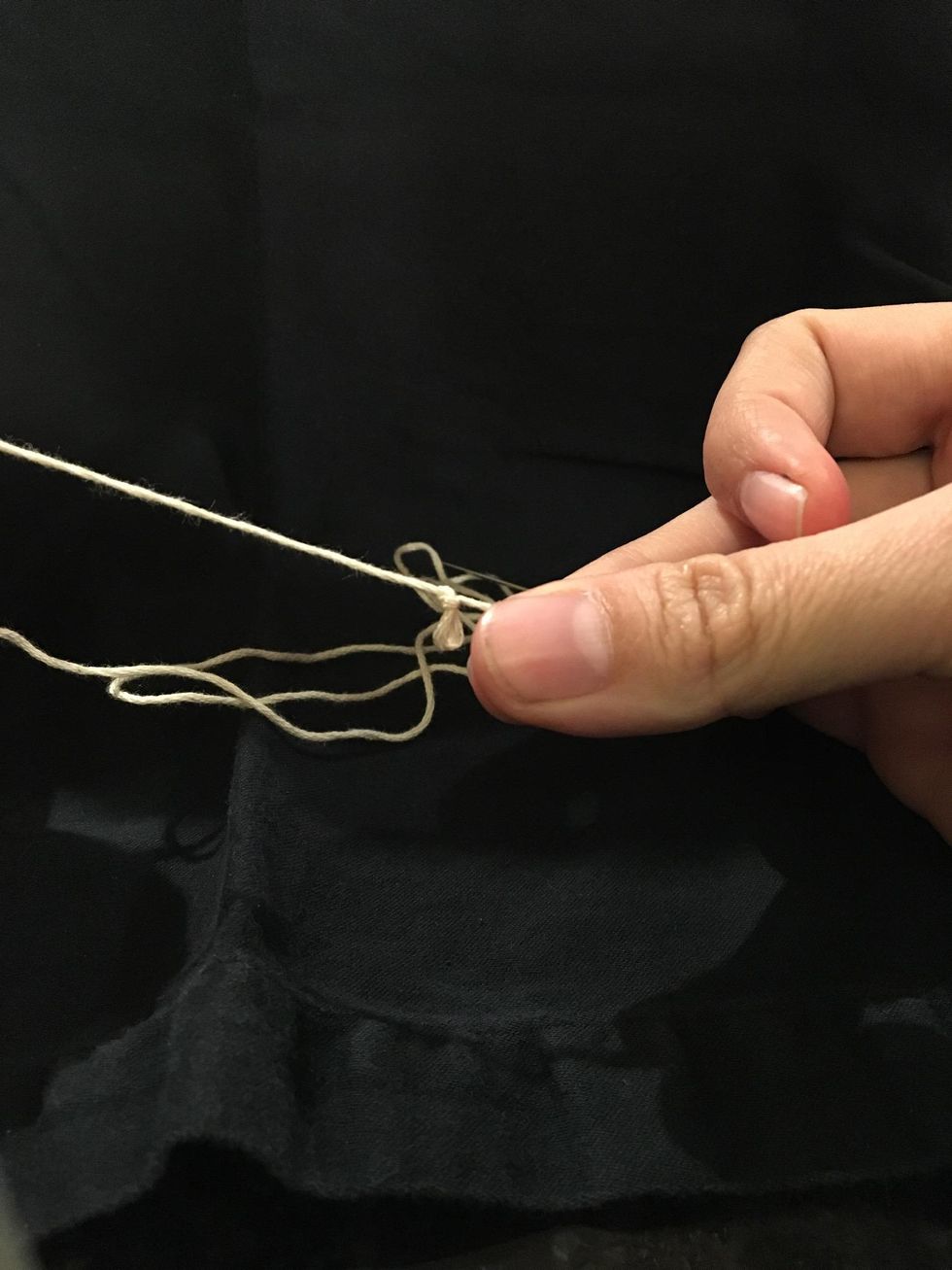 How To Use A Needle Threader B C Guides