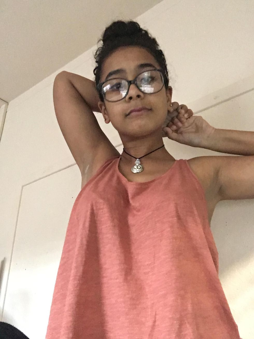 How to stretch your arms (static stretch) - B+C Guides