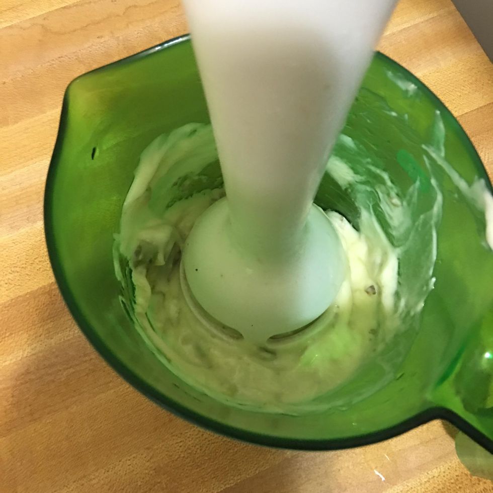 How to make avo-mayo hair conditioner - B+C Guides