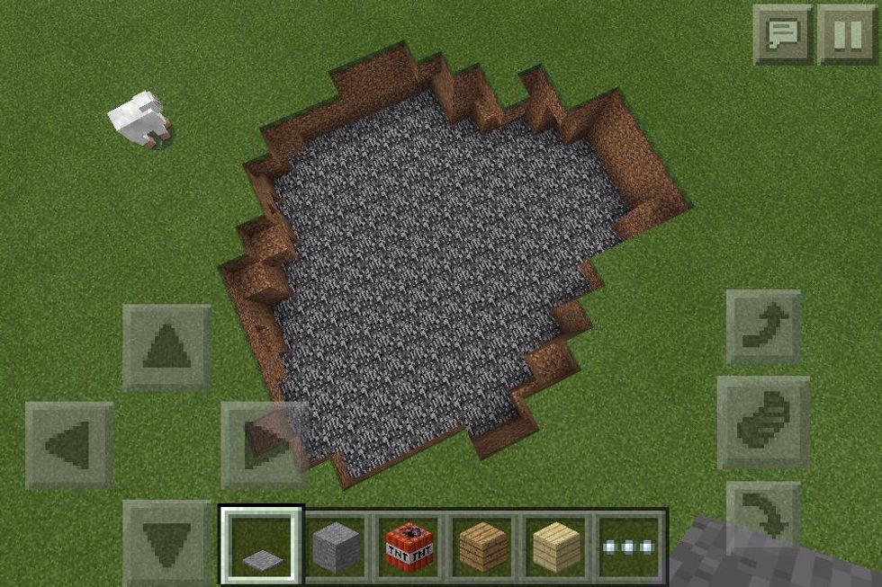 How to make a pressure plate trap with tnt on minecraft! - B+C Guides