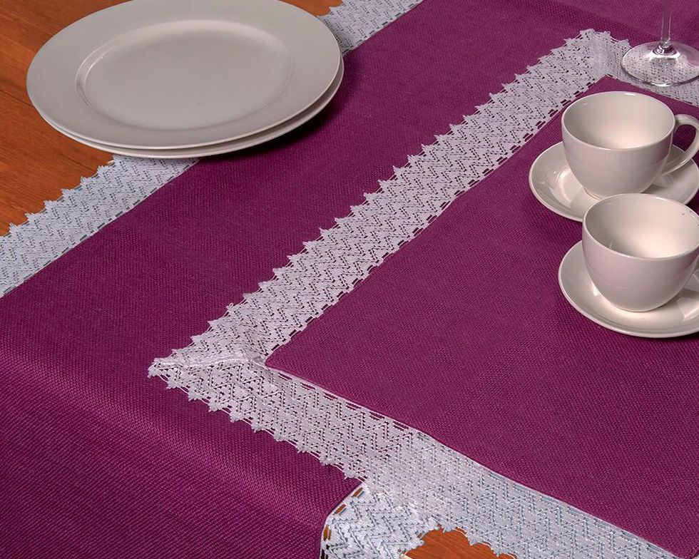 How to established your dining table - B+C Guides