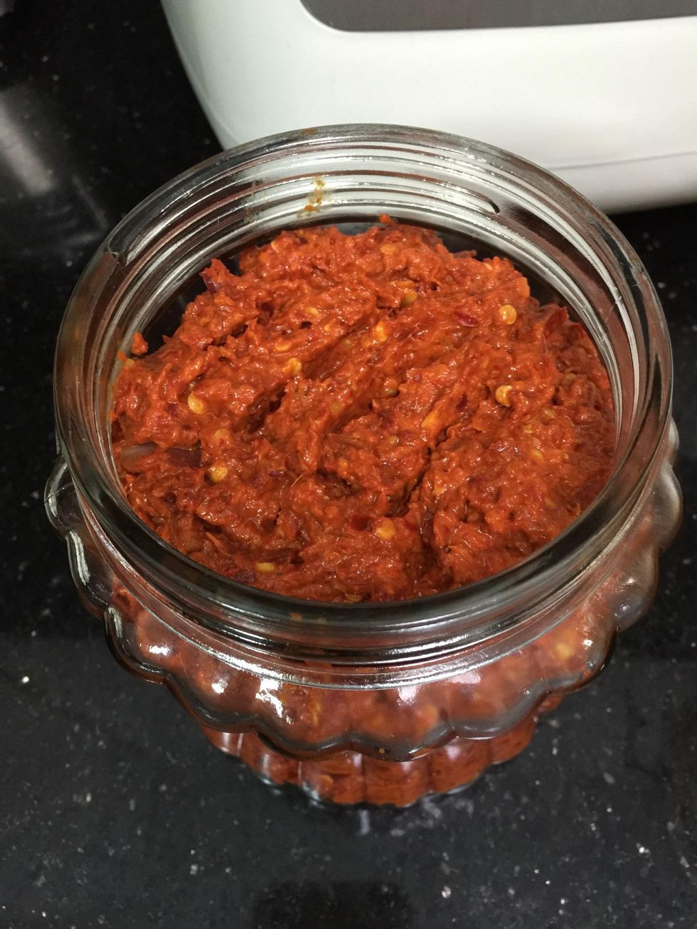 How to make sambal chili paste - B+C Guides
