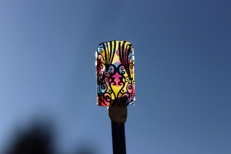 How to make stained glass window nails - B+C Guides