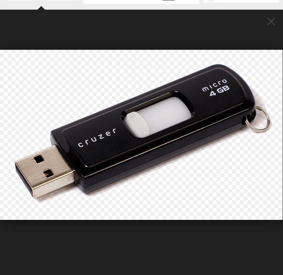 How to use a thumbdrive - B+C Guides