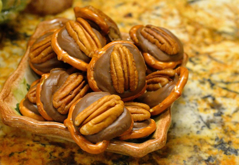 How to make super easy homemade turtles - B+C Guides