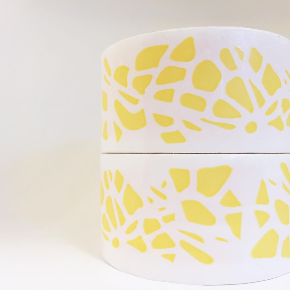 How to use decorative tape to wrap a package - B+C Guides