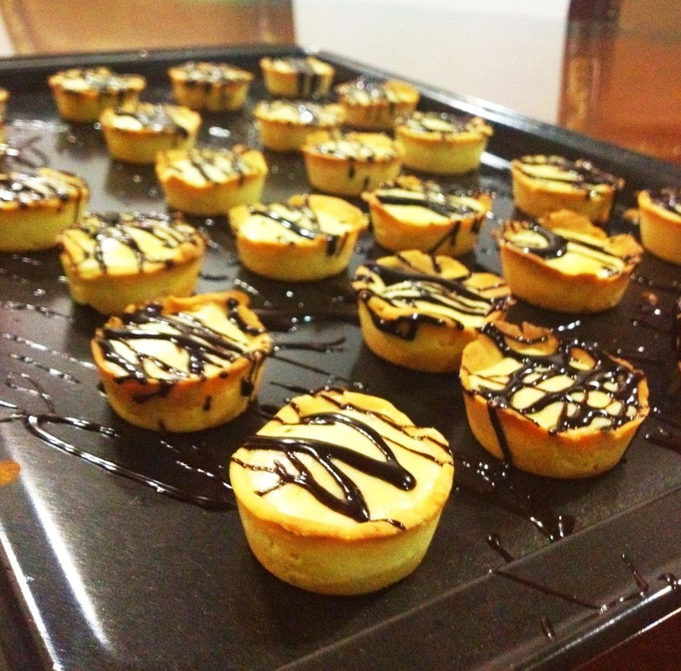 How to make mini mocha tarts - B+C Guides
