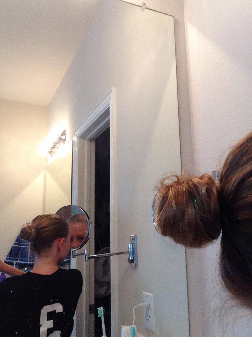 How to make a messy wrap bun - B+C Guides