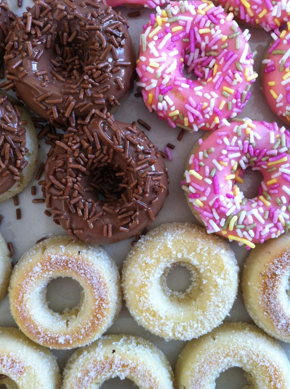 How to make mini donuts :) - B+C Guides