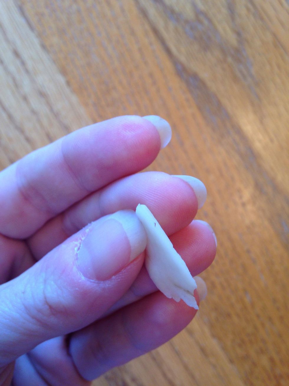 How to remove a splinter with a potato slice - B+C Guides