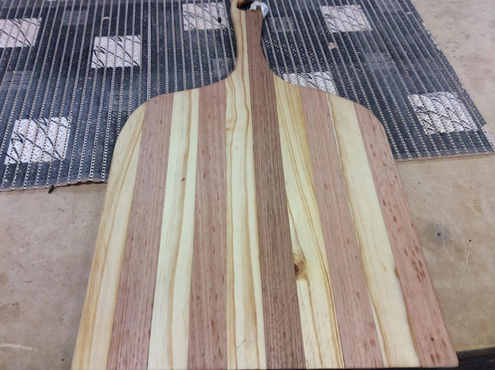 How to make a pizza paddle - B+C Guides