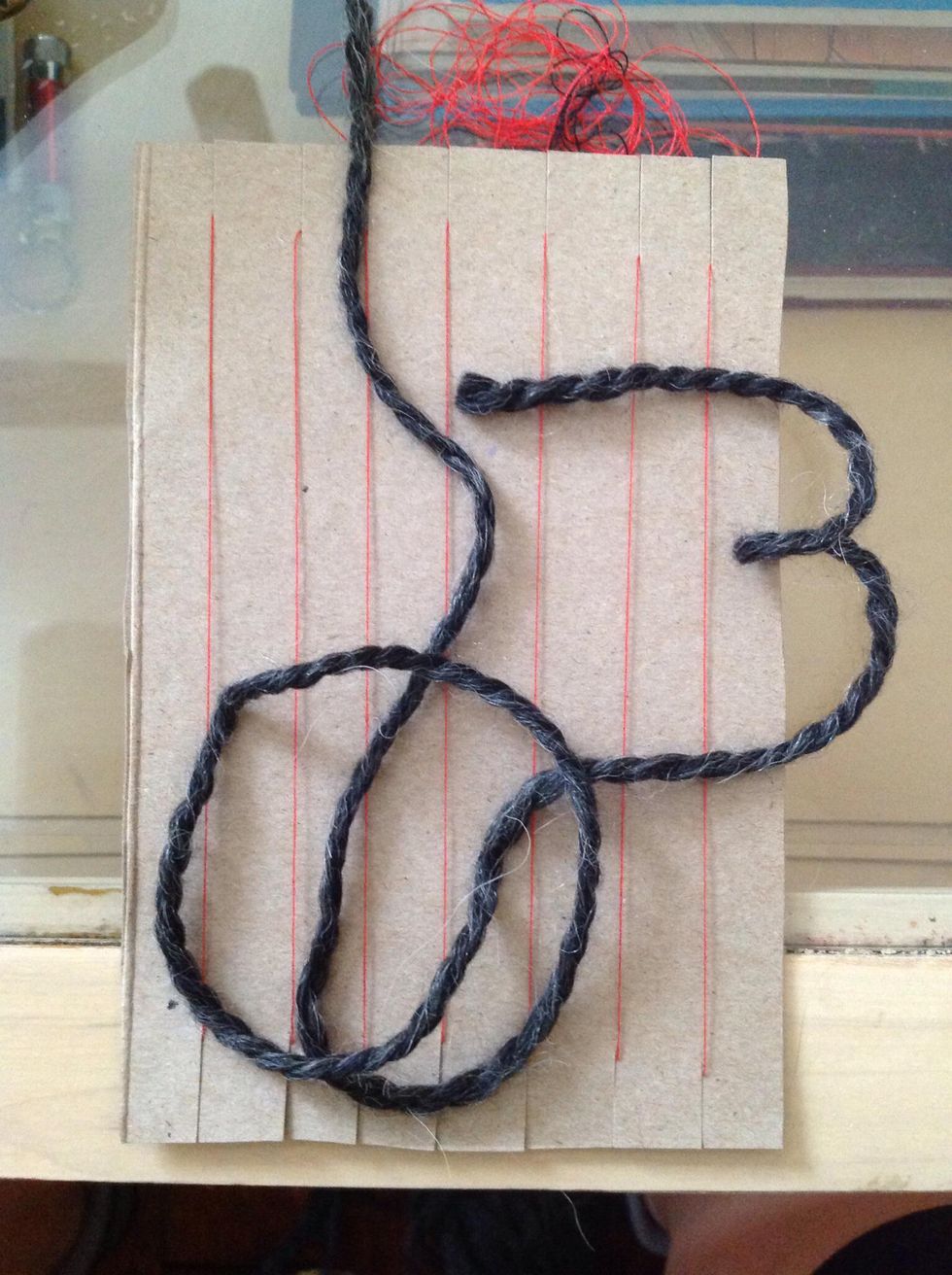 How to weave on cardboard loom - B+C Guides