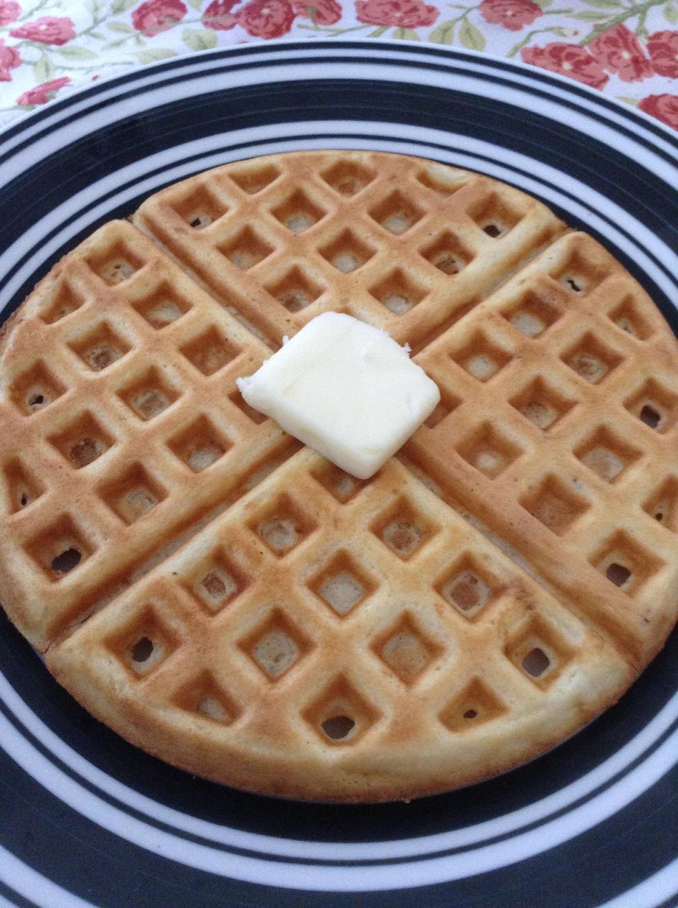 How to make wafflelicious waffles (easy and yummy!) - B+C Guides