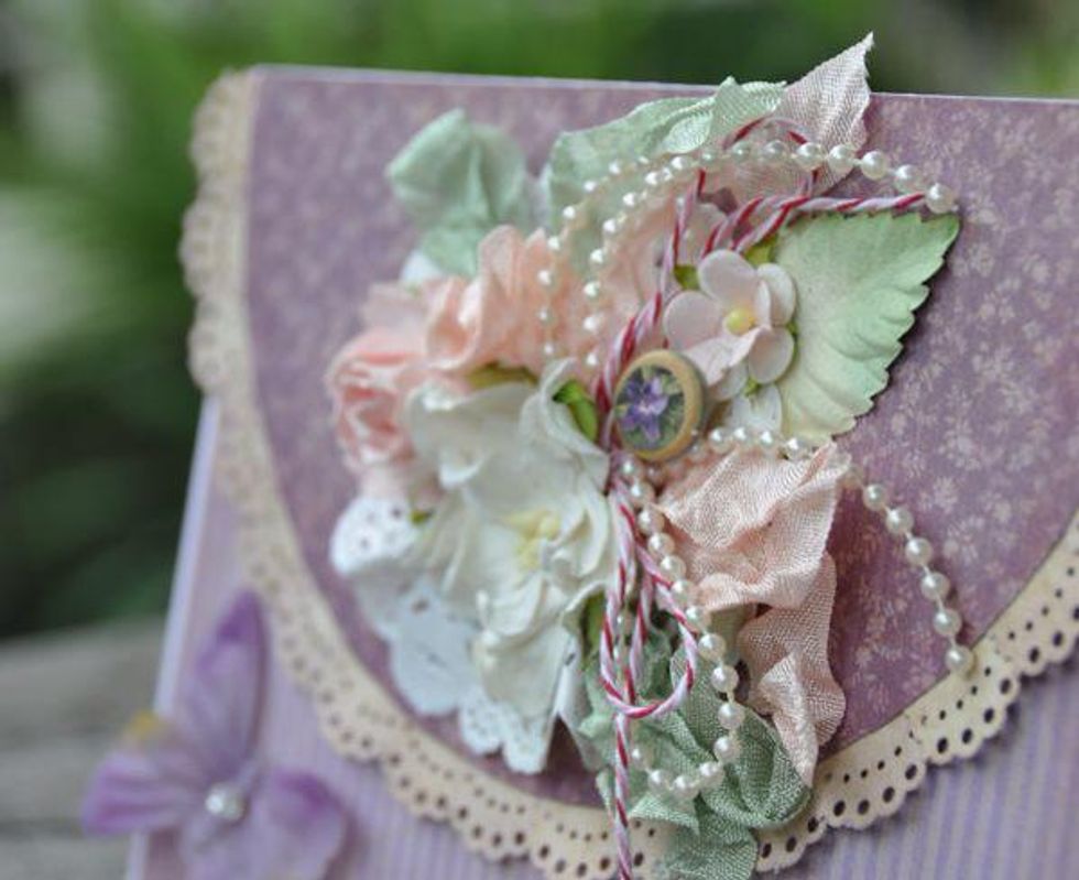 How to upcycle an envelope - B+C Guides