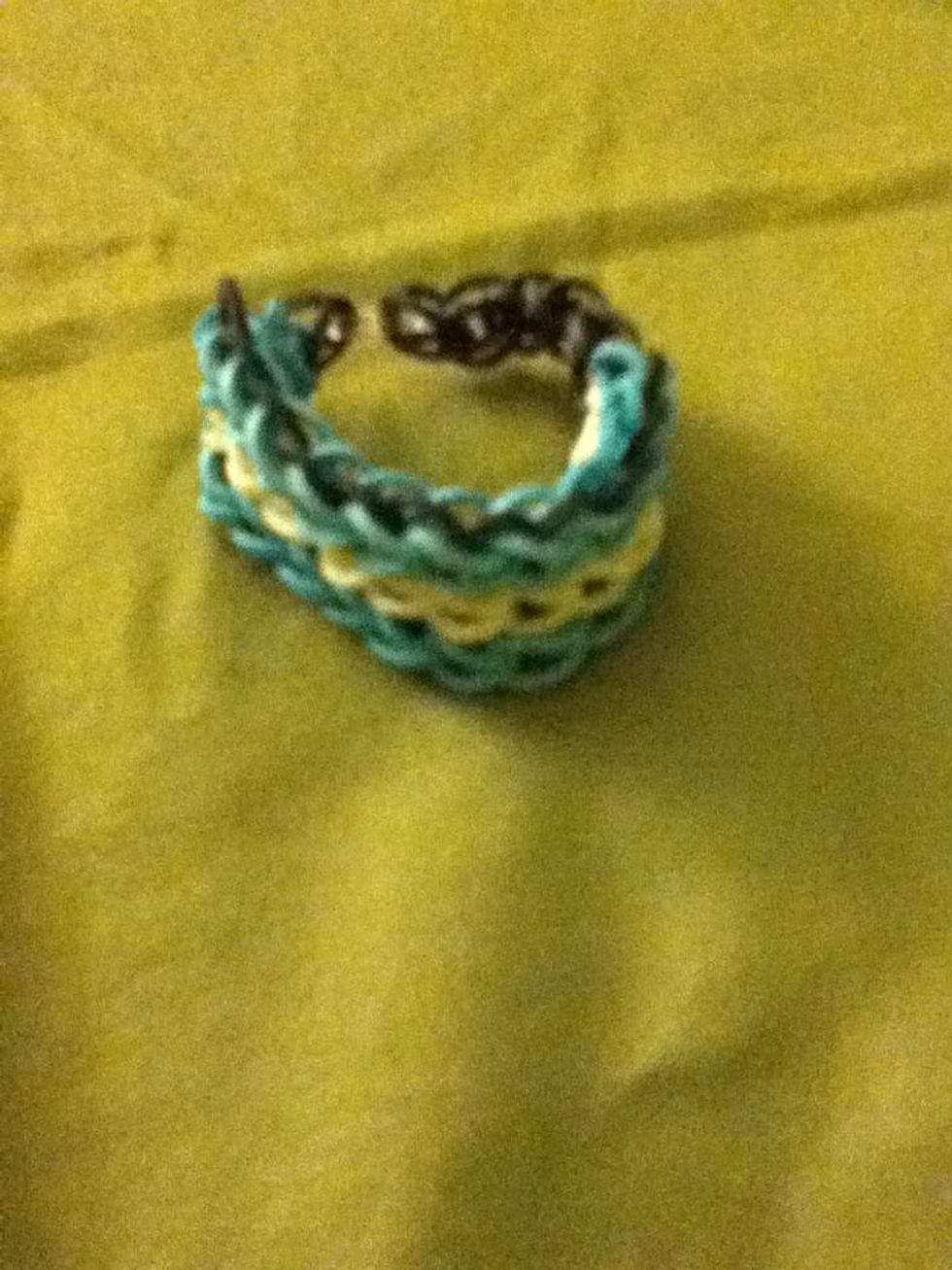 How to rainbow loom triple single bracelet - B+C Guides