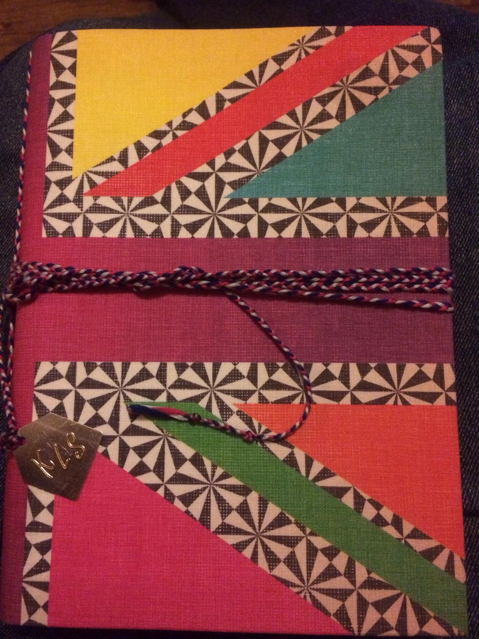 How to make a binding closure for your journal - B+C Guides