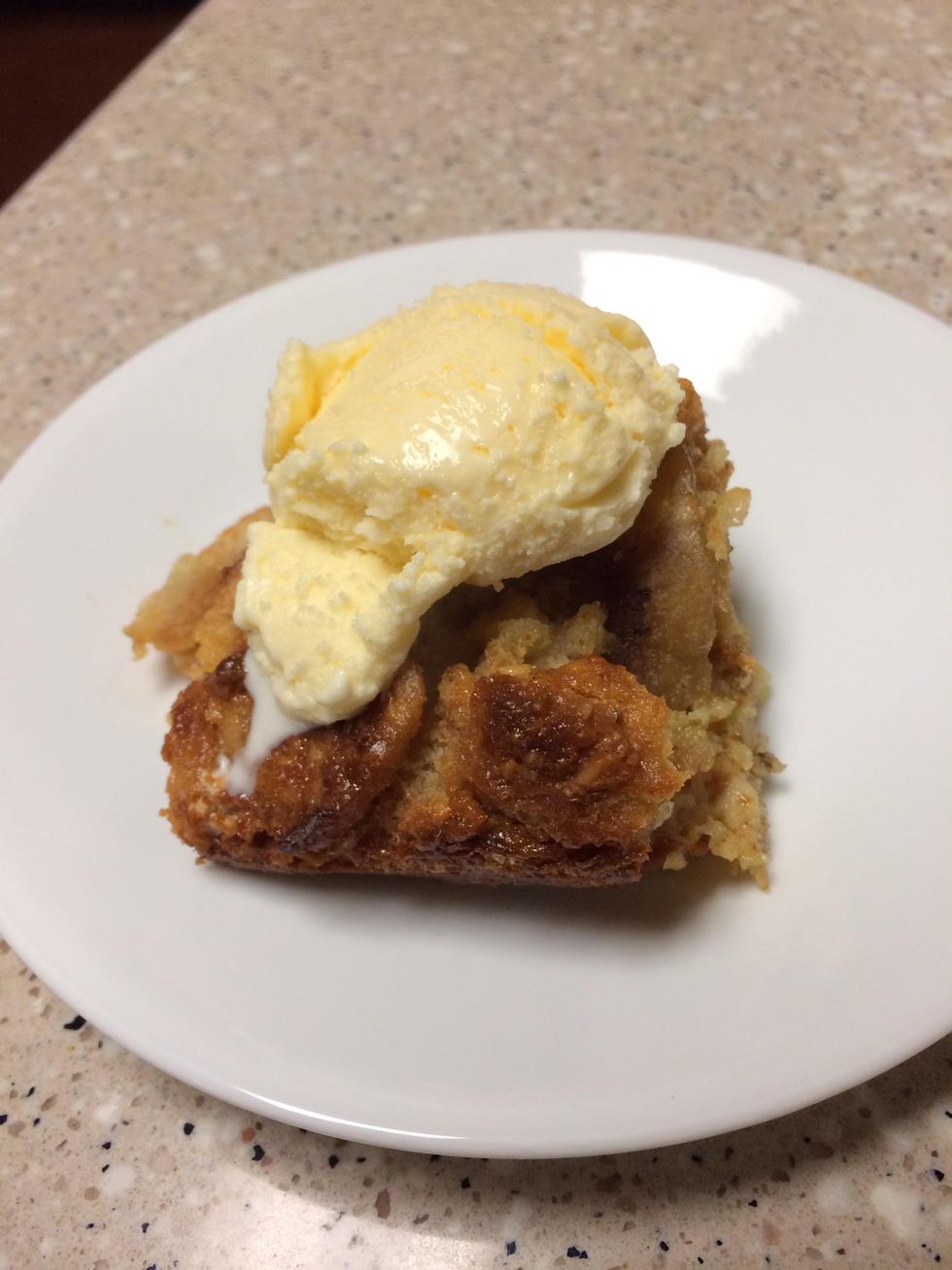 How to cook macadamia banana bread pudding - B+C Guides