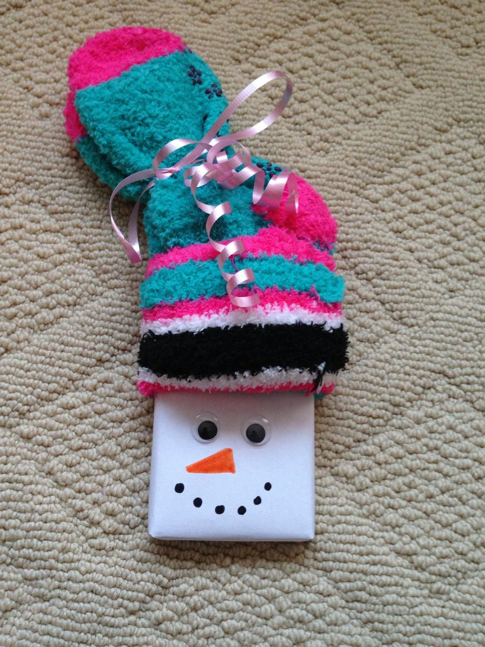 How to make candy bar snowmen - B+C Guides