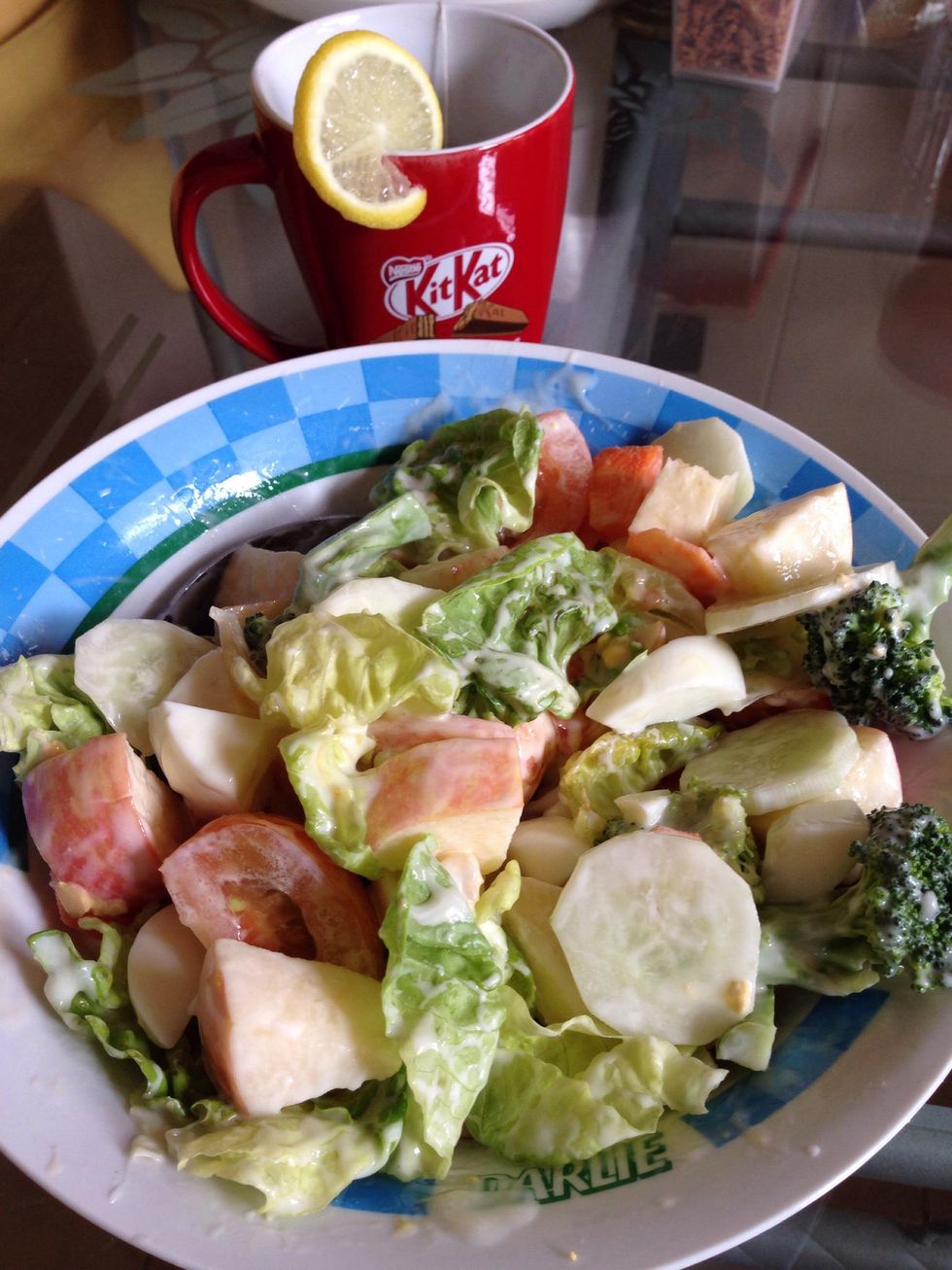 How to make simple salad - B+C Guides