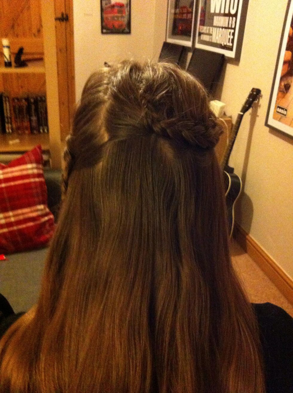 How to do prim's hairstyle from catching fire - B+C Guides