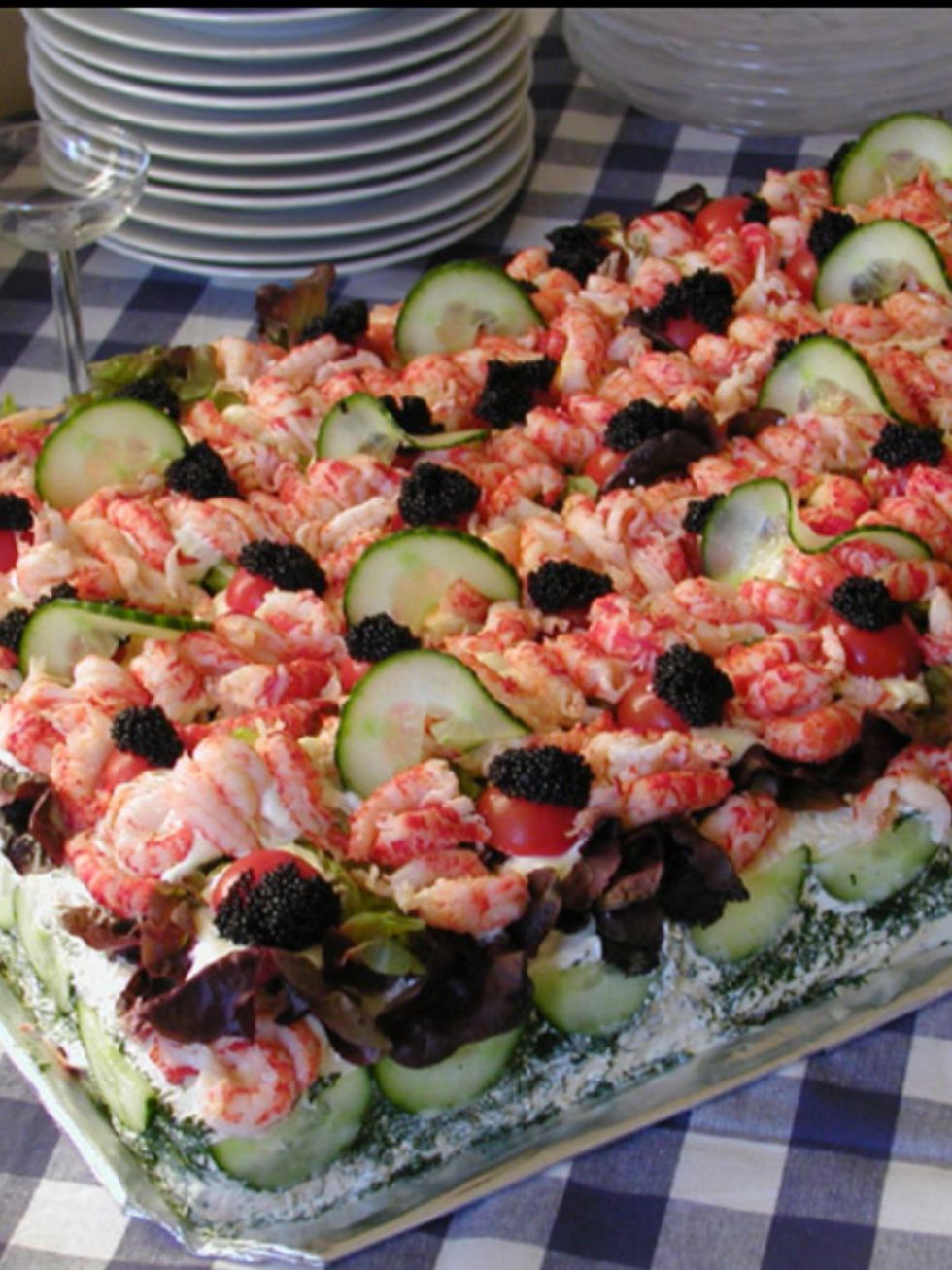 How to plan a surprise party - B+C Guides