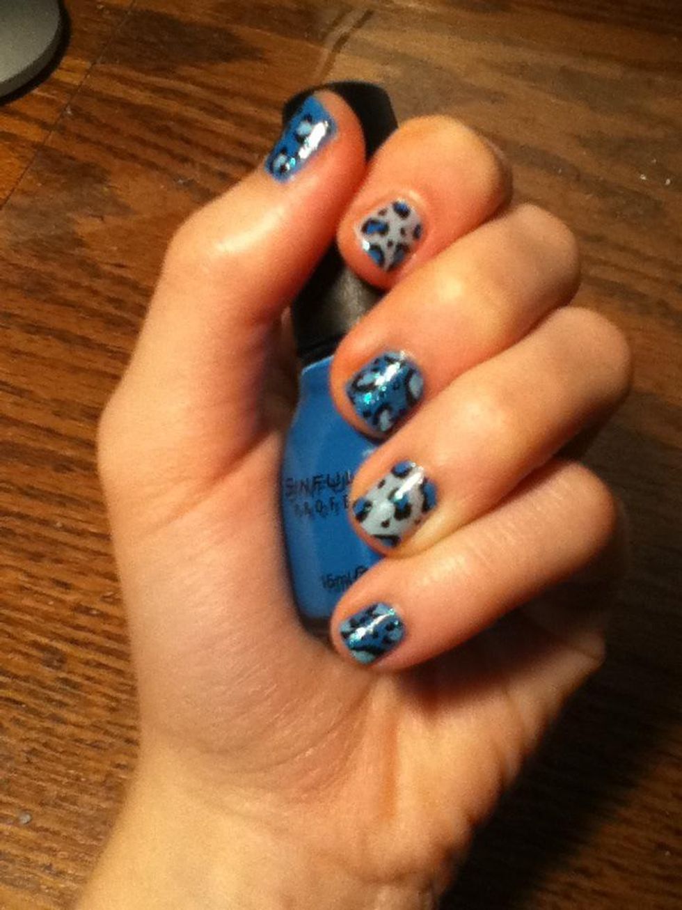 How to do cool blue leopard print nails - B+C Guides